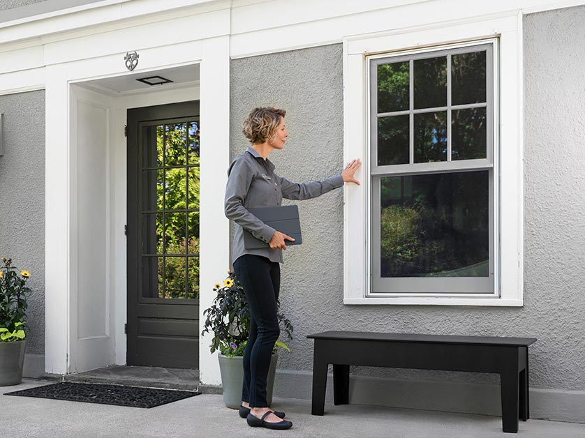 Why Vinyl and Wood Windows Warp